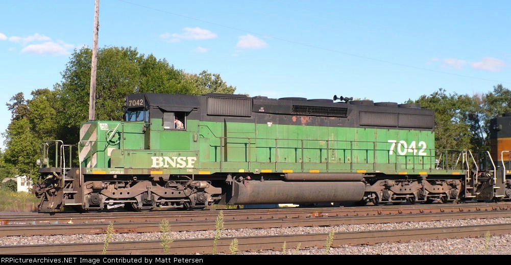BNSF 7042
